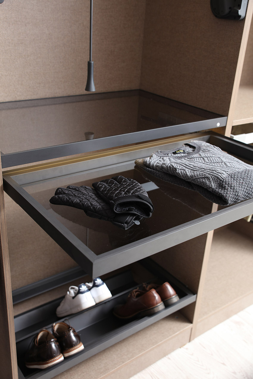 Premium Drawer With Glass Module